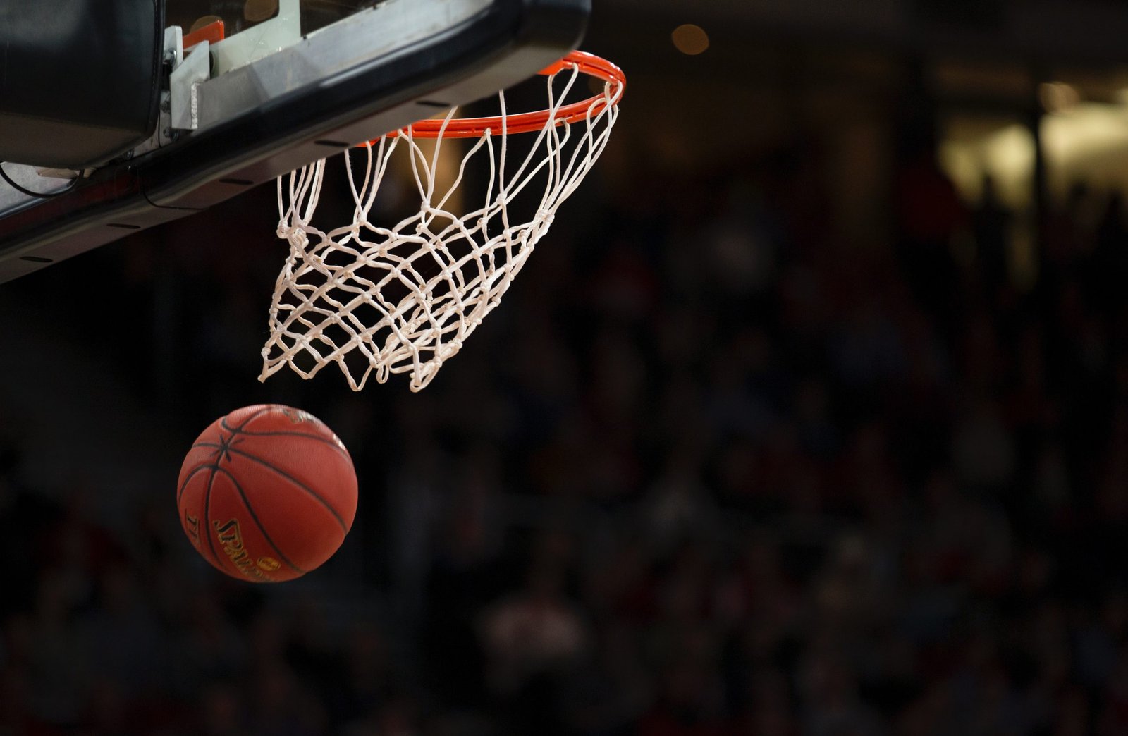 The Top 20 Most Exceptional Centers in Basketball History: A HoopsHype